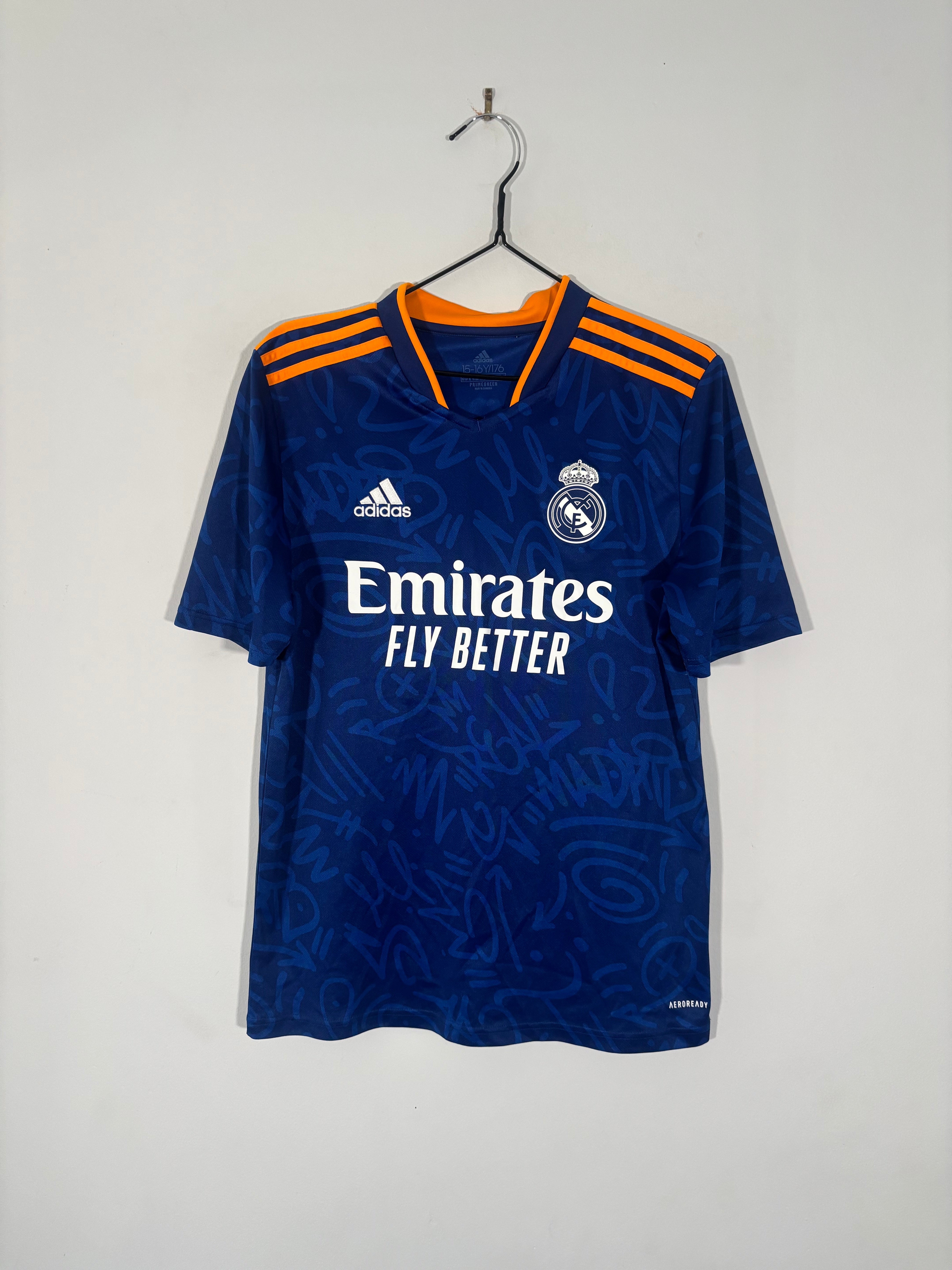 Real Madrid Vini JR Away Shirt 2021/22 (15/16Y) – Sam's Football Fits